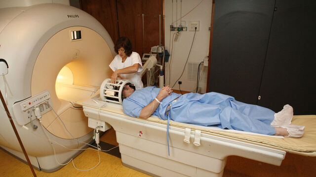 'Living in an MRI world': The art and science of imaging and diagnosis ...