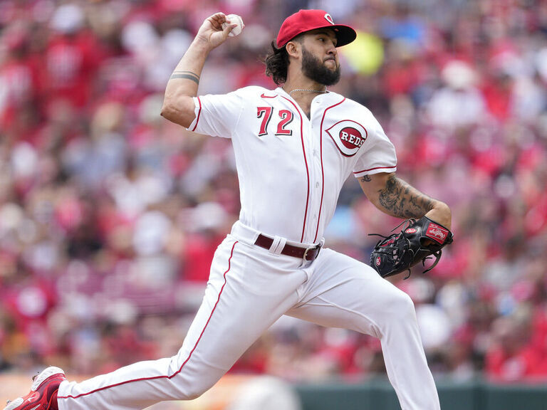 Reds' Richardson is 1st in 50 years to allow HRs on 1st 2 career ...