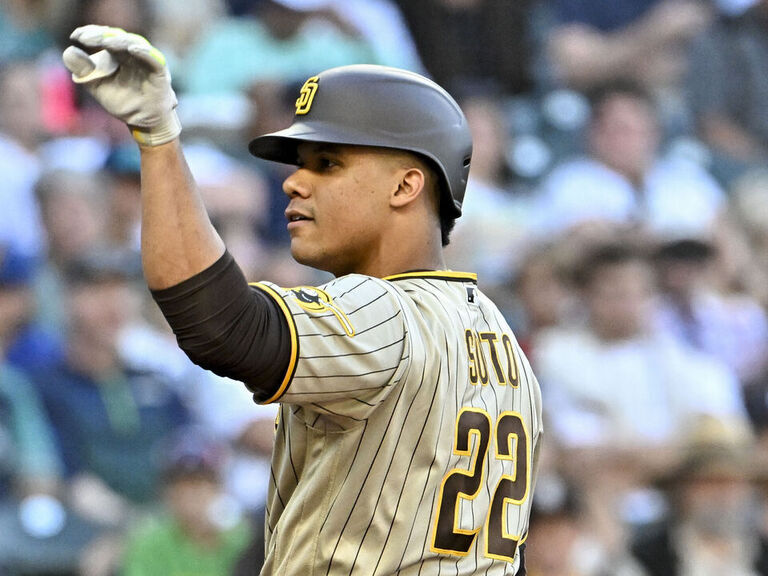 Yankees acquire Soto from Padres in 7-player blockbuster | theScore.com