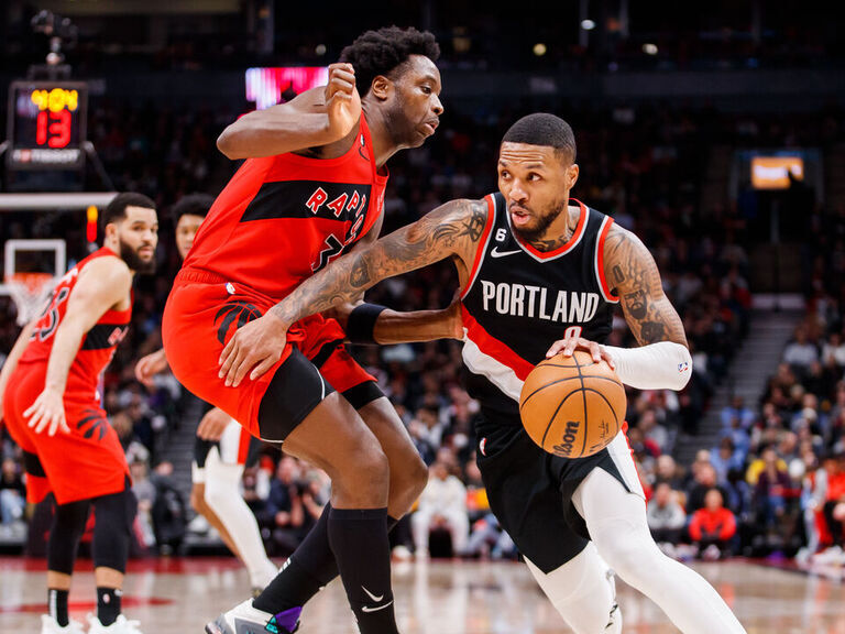 Report: Raptors considered 'front-runners' for Lillard | theScore.com