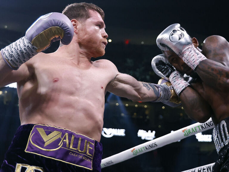 Canelo retains super middleweight belts with unanimous win over Charlo ...