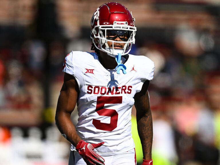 Oklahoma's Andrel Anthony to miss rest of season due to leg injury ...