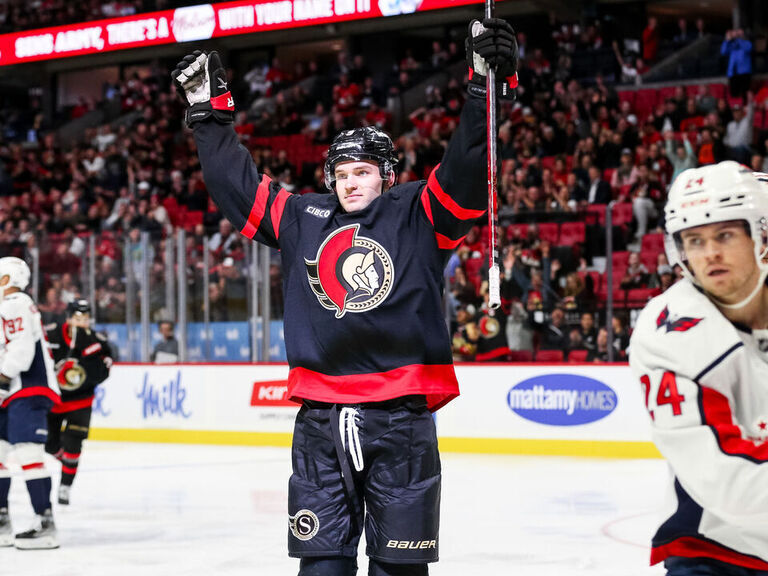 Norris' 2 goals spark Senators to blowout win over Capitals | theScore.com