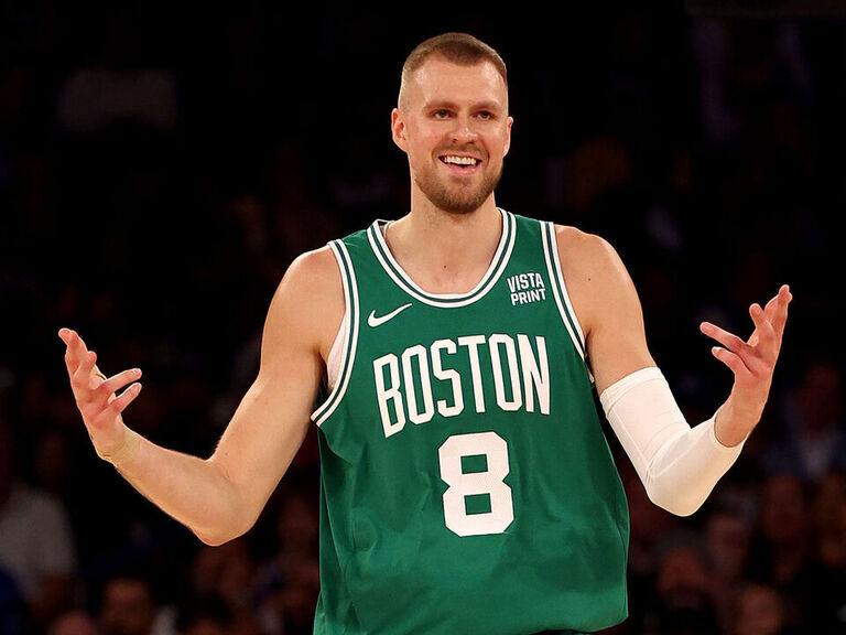 Porzingis' strong debut helps Celtics beat Knicks | theScore.com