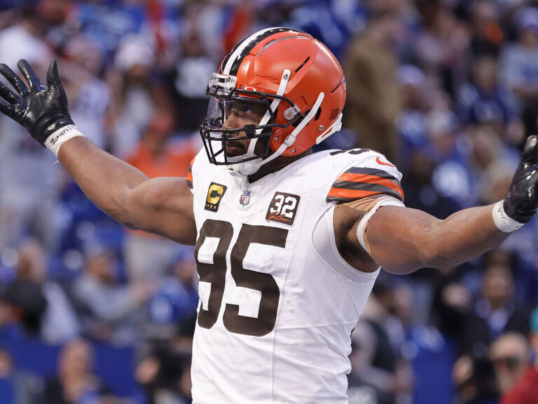 Browns' Garrett: 'It's a load of crap' MVP became QB-only award ...