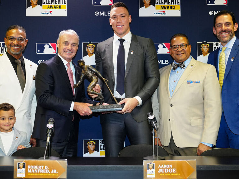 Yankees' Judge wins Roberto Clemente Award for community work ...