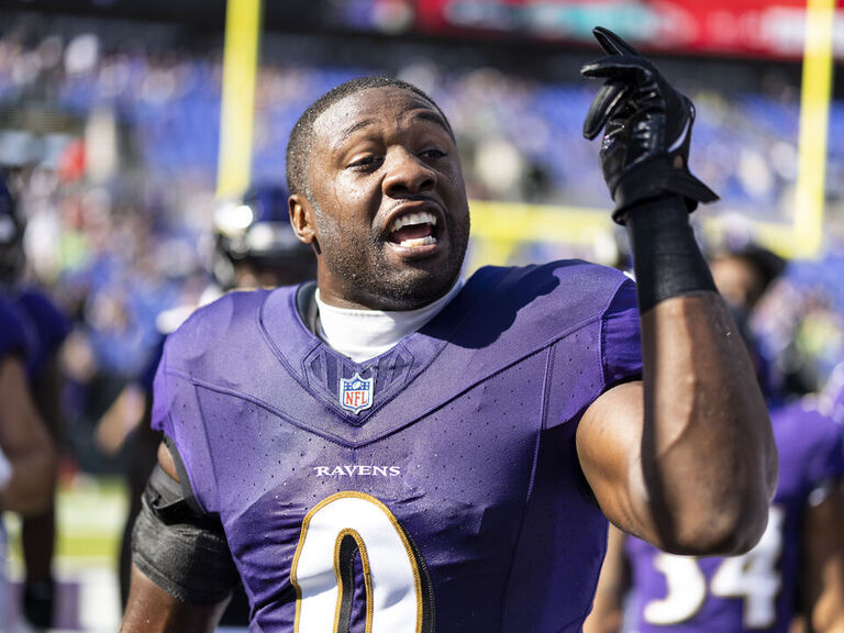 Ex-Bear Smith glad to be competing: 'My career is not going down the ...