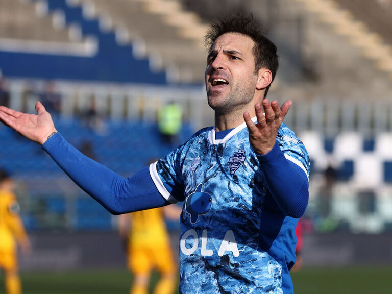 Fabregas becomes interim Como coach in managerial bow | theScore.com