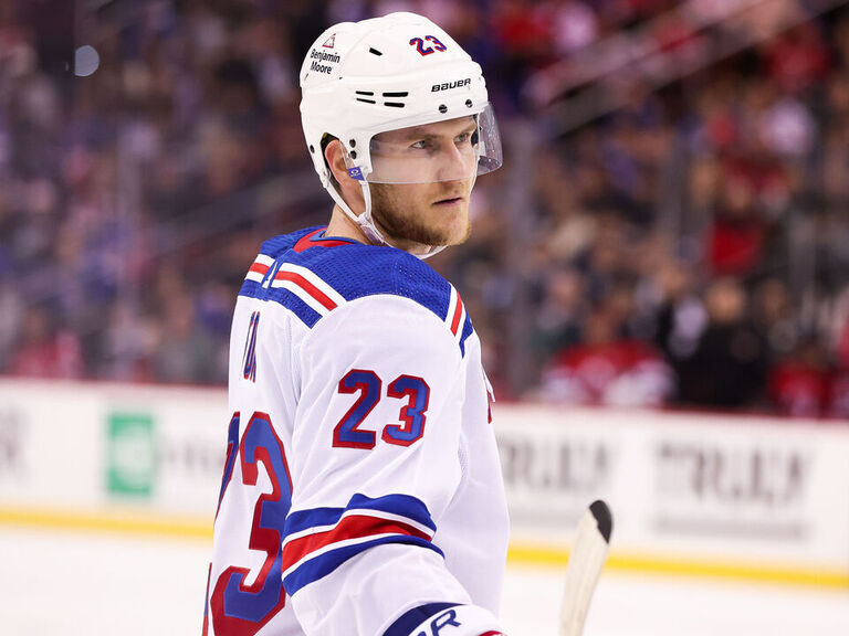 Rangers' Fox expected to return Wednesday vs. Red Wings | theScore.com