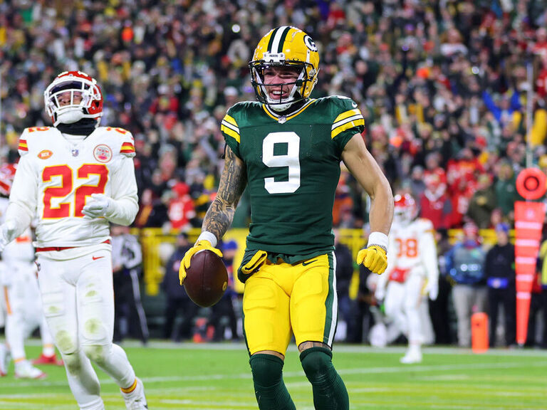 Packers' Watson, Alexander active vs. Cowboys; Dillon out | theScore.com