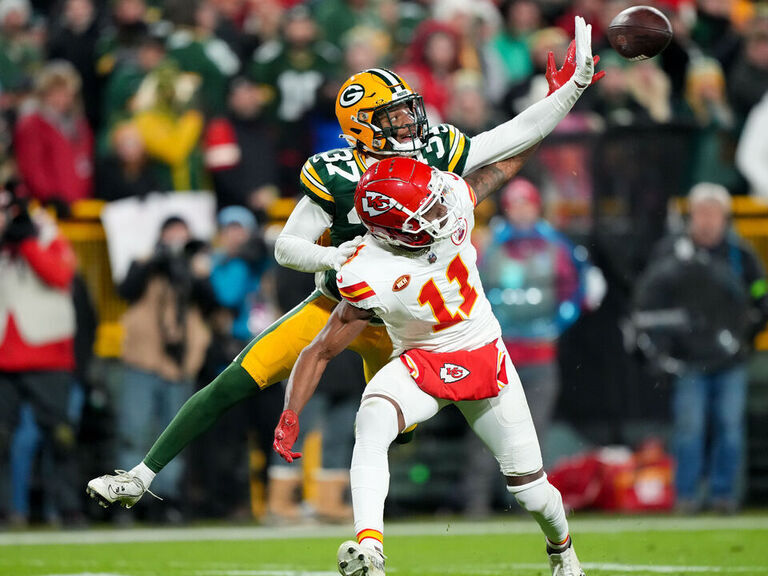 Refs defend controversial Mahomes hit penalty, DPI no-call at end of ...