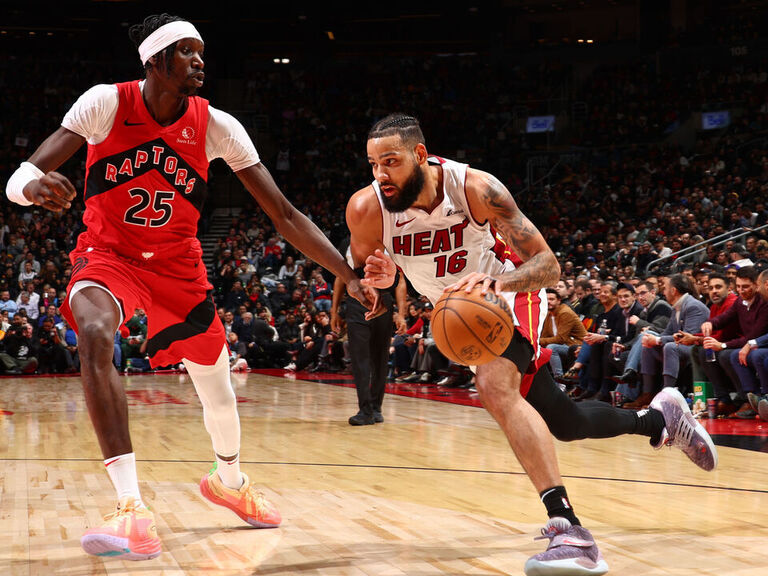 Martin leads Heat past Raptors with season-high 24 points | theScore.com