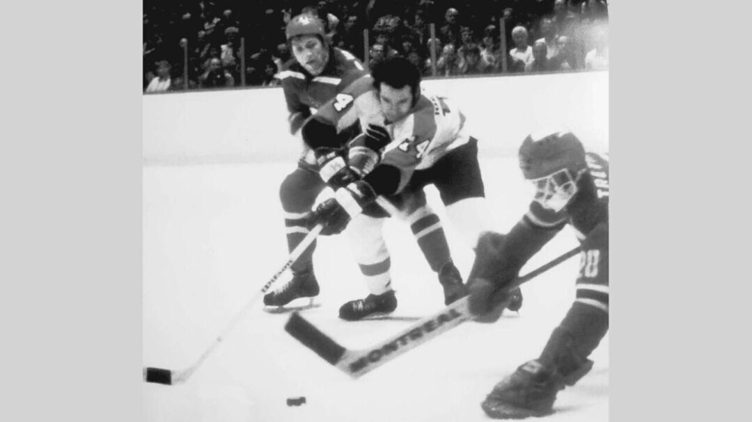 How the Broad Street Bullies saved the NHL's reputation in 1976 | theScore.com