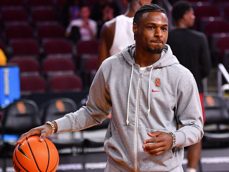 Bronny James expected to make long-awaited USC debut Sunday | theScore.com