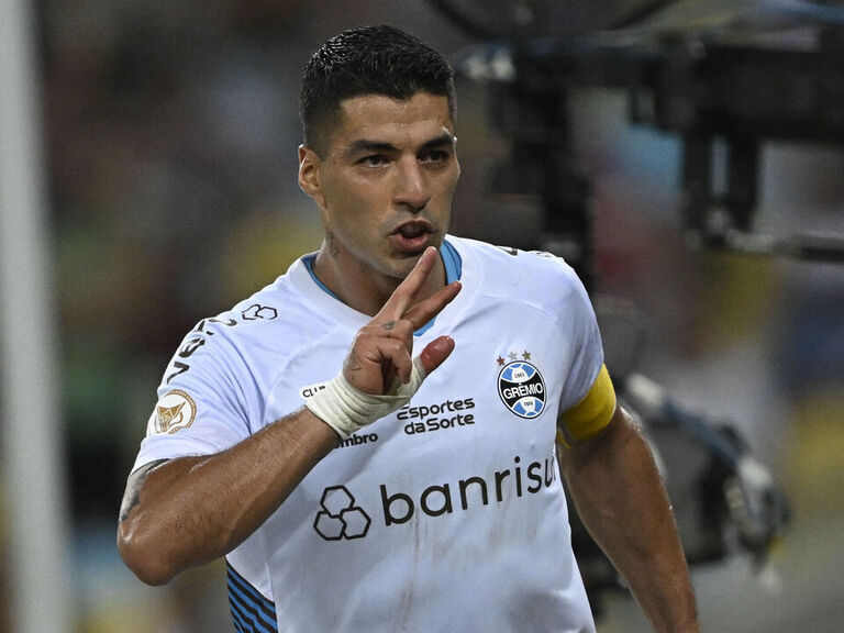 Suarez, 36, named Brazilian league's best player after season with ...