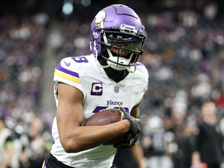 Jefferson says he'll play Saturday vs. Bengals despite chest injury | theScore.com