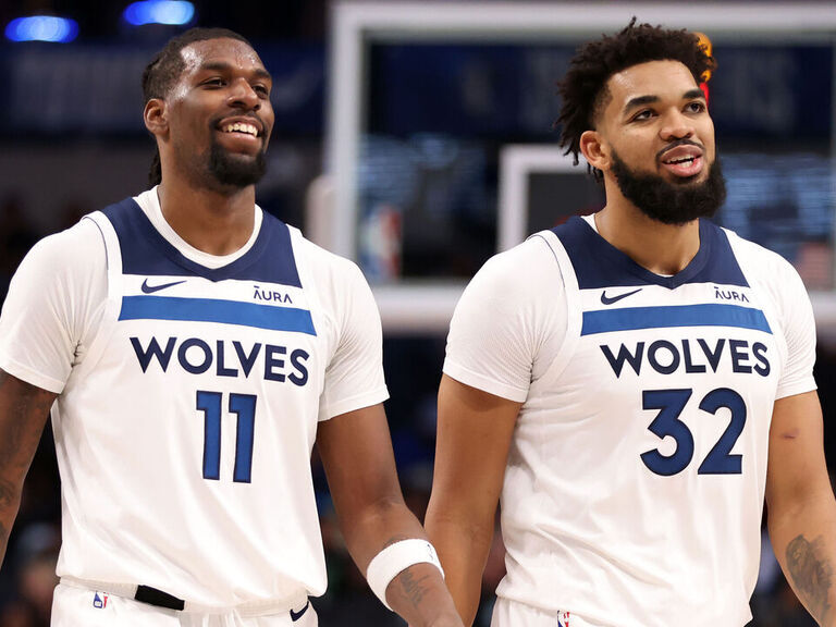Reid scores season-high 27 to lift T-Wolves past Mavs | theScore.com