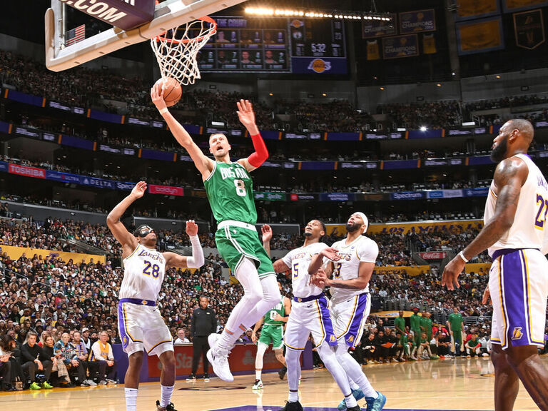 Celtics start strong in Christmas Day win over Lakers | theScore.com