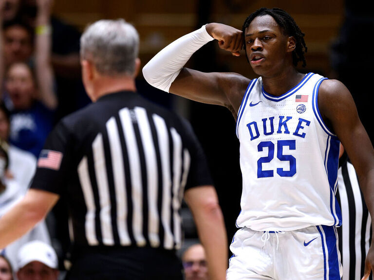 Mitchell's career night lifts No. 14 Duke past Syracuse | theScore.com
