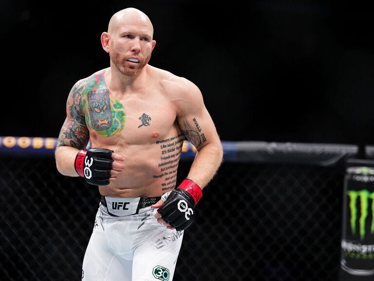 Report: Emmett-Murphy expected to headline April 5 UFC event | theScore.com