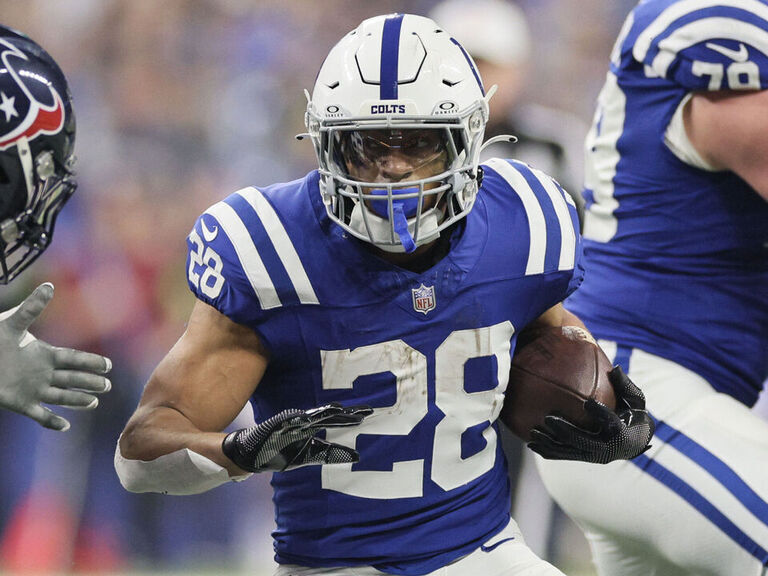 Colts' Taylor to return against Texans | theScore.com