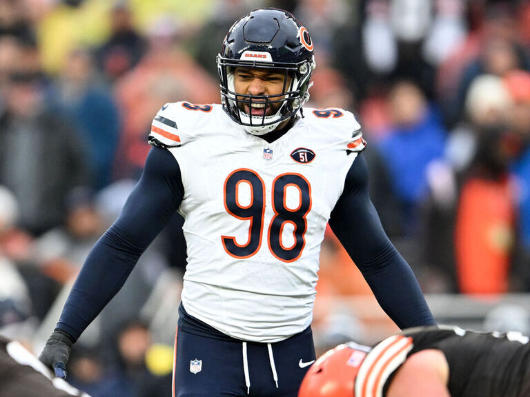 Sweat becomes 1st player to lead 2 teams in sacks in same season ...