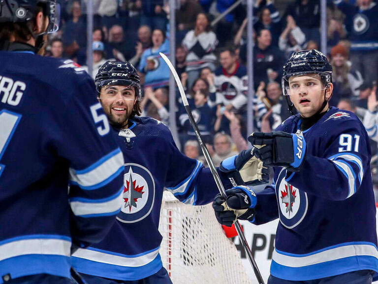 Jets blank Blue Jackets to collect 7th consecutive victory | theScore.com