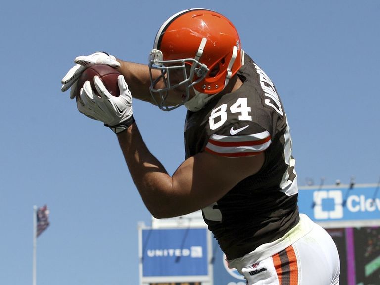 What Jimmy Graham's contract means for Jordan Cameron | theScore.com