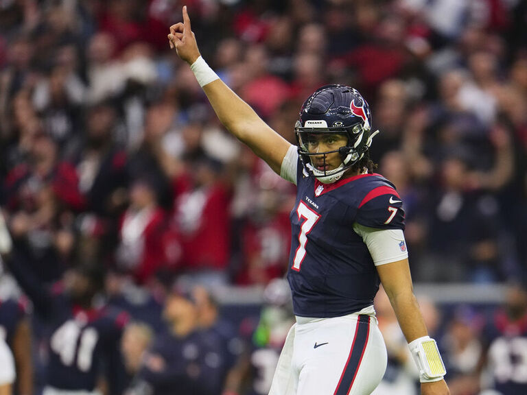 Stroud shines in postseason debut as Texans rout Browns | theScore.com