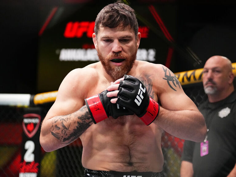 Miller extends all-time UFC wins record with submission, calls out ...