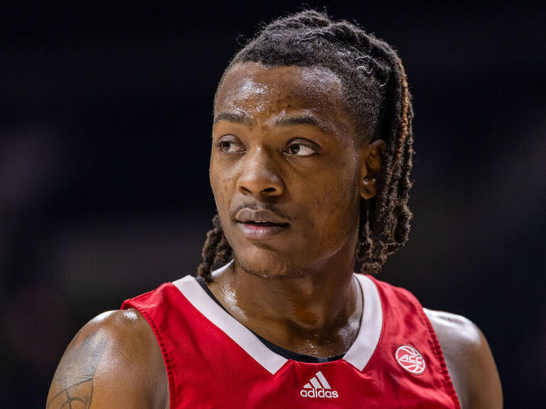 ACC reprimands NC State's Horne for flashing middle fingers | theScore.com