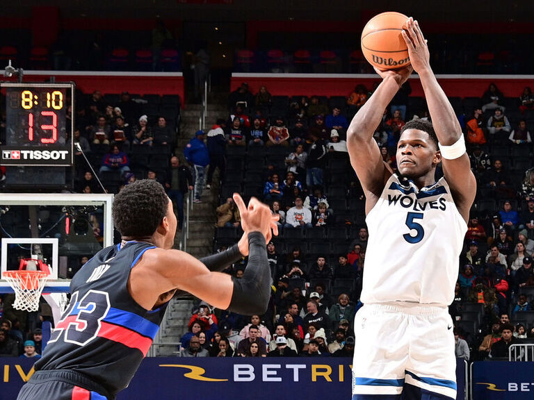Edwards has 27 points and 8 assists to lead Timberwolves over Pistons ...