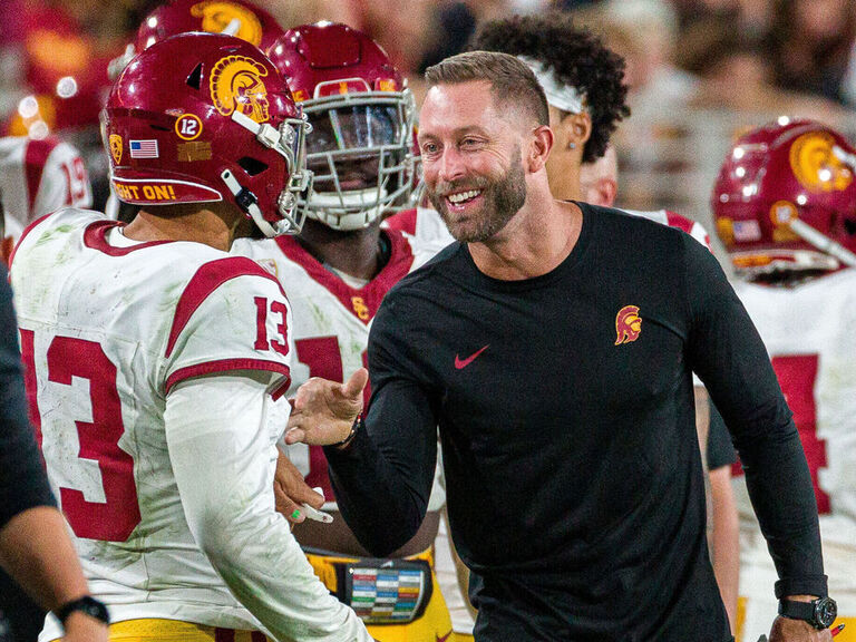 Report: Kingsbury to interview for Bears' OC job | theScore.com
