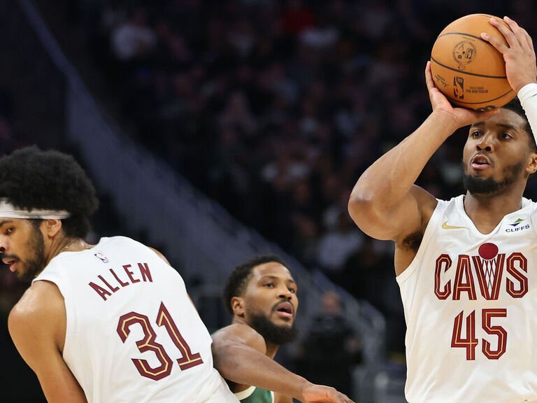 Mitchell, Allen push Cavs past Bucks for 9th win in last 10 games ...