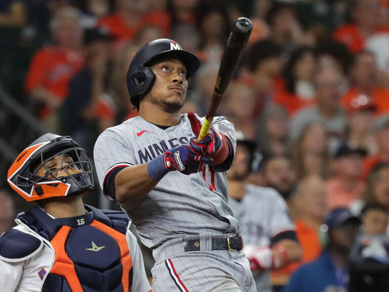 Mariners acquire Polanco from Twins in 5-player deal | theScore.com