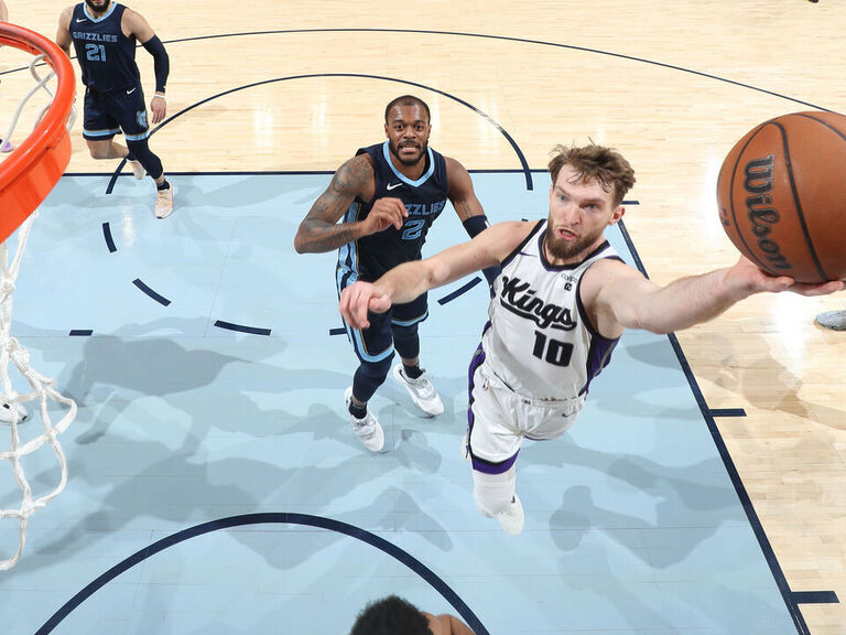 Domantas Sabonis has career-high 26 rebounds as Kings shut out Grizzlies late for 103-94 win ...
