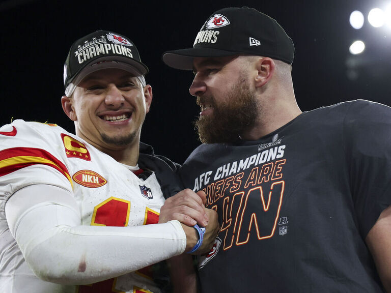 Mahomes: Ravens' Tucker tried 'to get under our skin' | theScore.com