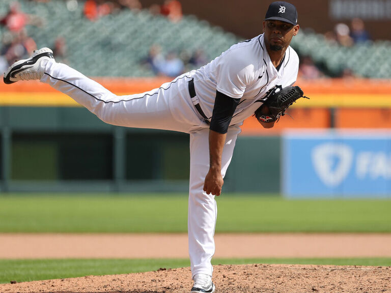 Angels sign reliever Cisnero to 1-year, $1.75M deal | theScore.com