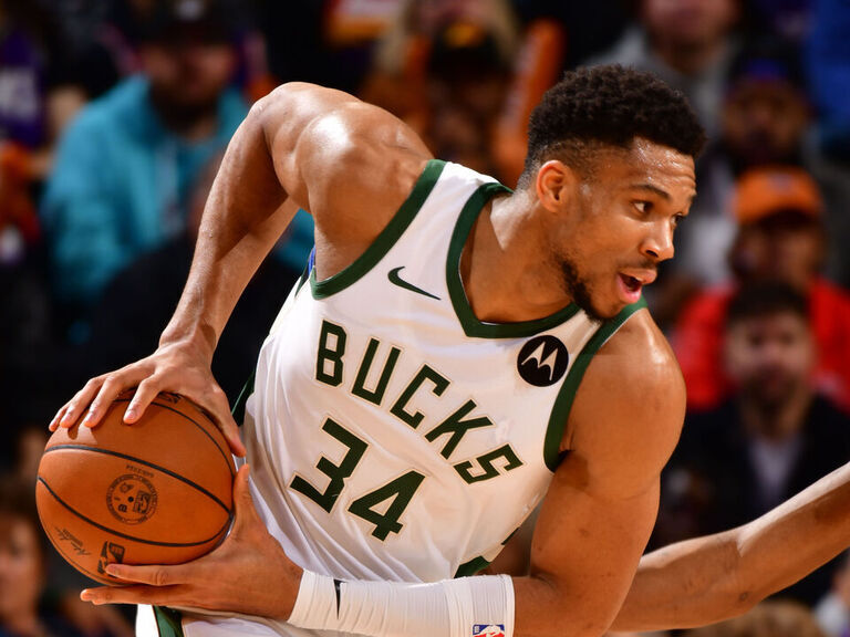 Giannis to miss last 3 games of season due to calf strain | theScore.com