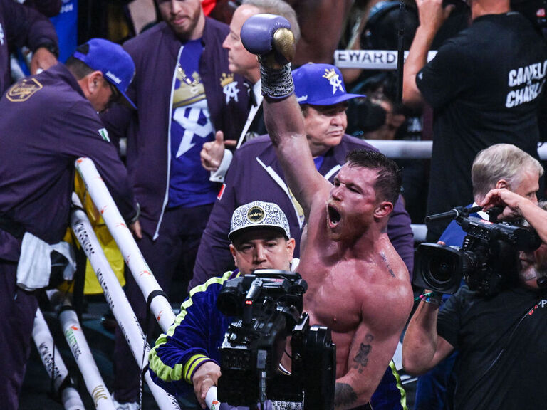 Canelo will fight Berlanga on Sept. 14 in Vegas | theScore.com