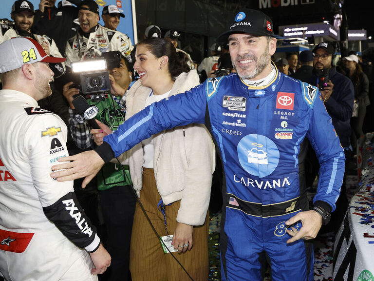 Jimmie Johnson finishes 28th at Daytona after early troubles | theScore.com
