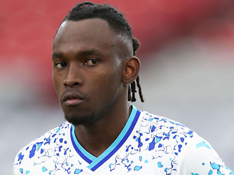 Honduran striker Alberth Elis in coma after collision in Bordeaux match ...