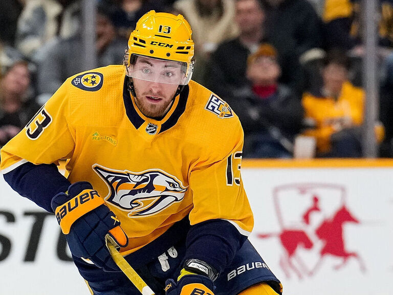 Predators trade Trenin to Avalanche in 3-player deal | theScore.com