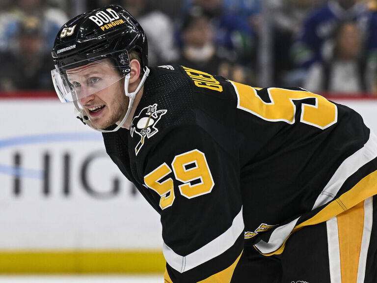 Penguins trade Guentzel to Hurricanes | theScore.com