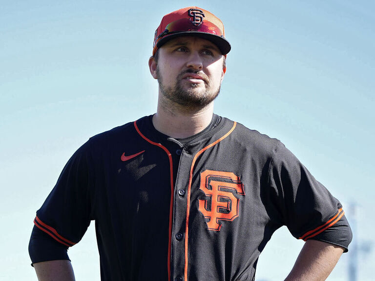 Agent rips Giants for releasing J.D. Davis | theScore.com