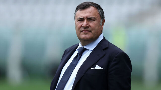 Fiorentina GM Barone on life support after cardiac arrest
