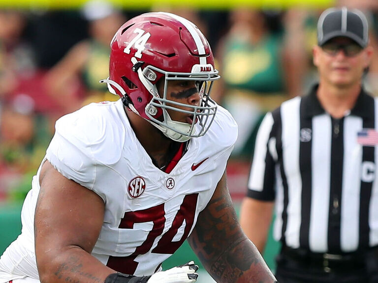 Iowa's Proctor to re-enter portal, set to rejoin Alabama | theScore.com