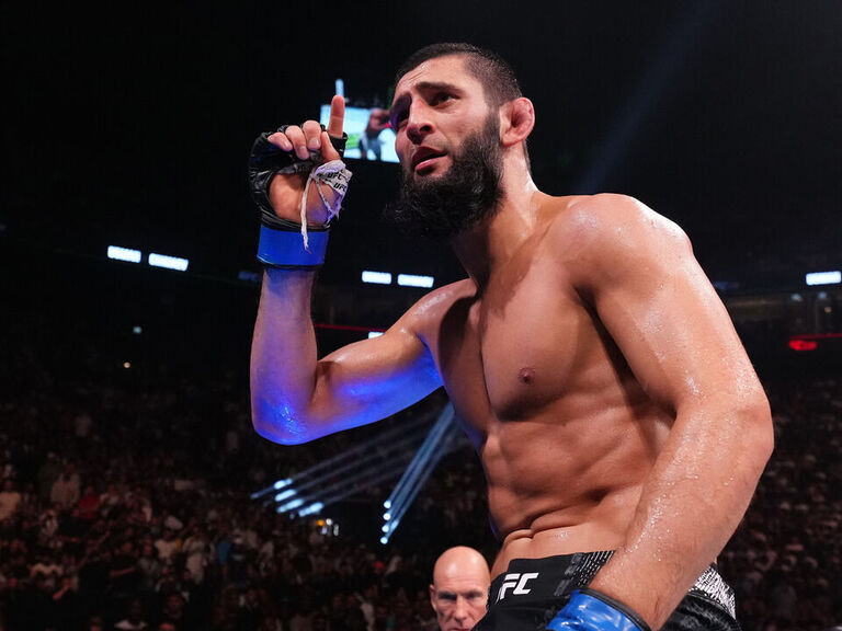 Whittaker-Chimaev to headline 1st UFC card in Saudi Arabia | theScore.com