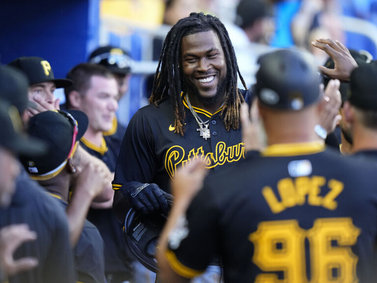Pirates sweep 4-game opening road series for 1st time since 1903 ...