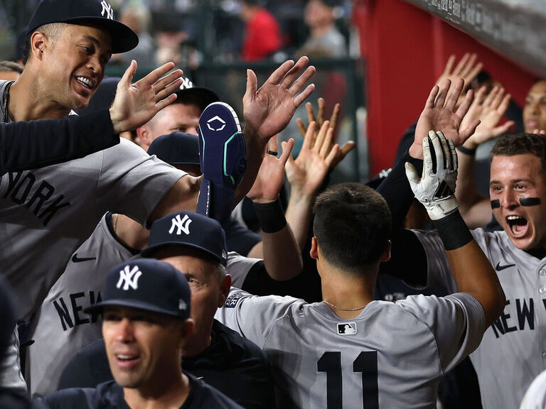 Yankees top D-Backs to start 5-0 for 1st time since 1992 | theScore.com